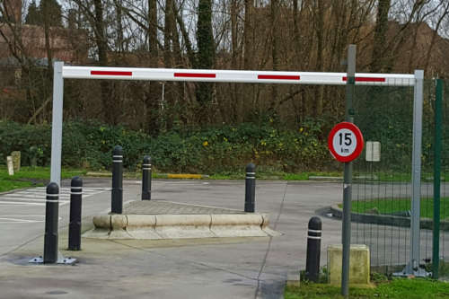 Alphatronics – Height restriction barrier