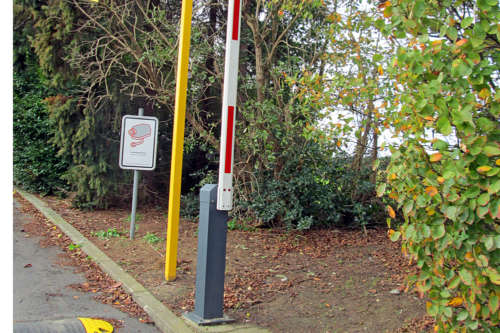 Alphatronics – Manual barrier Manubar