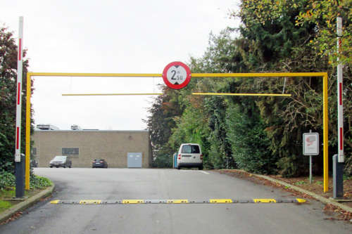 Alphatronics – Manual barrier Manubar